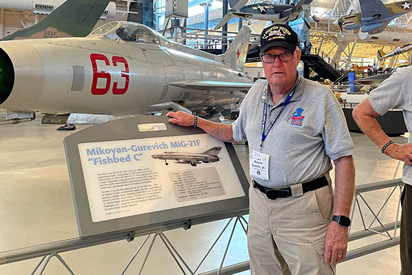 Episode 61: Duane Buttell and the MiG-21 Victory – Honor Flight Chicago